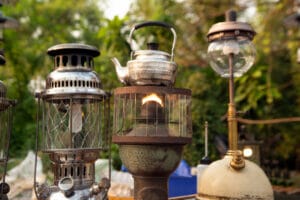 Vintage Lamp Identification Chart & Value Guide (Rare Finds)