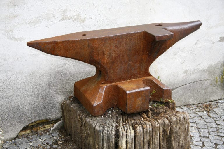 Antique Anvil Identification & Value Guide (With Rare Types)