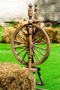 Antique Spinning Wheel: Full Identification & Value Guide