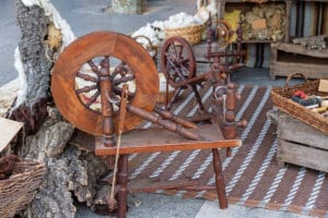 Antique Spinning Wheel: Full Identification & Value Guide