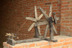 Antique Spinning Wheel: Full Identification & Value Guide