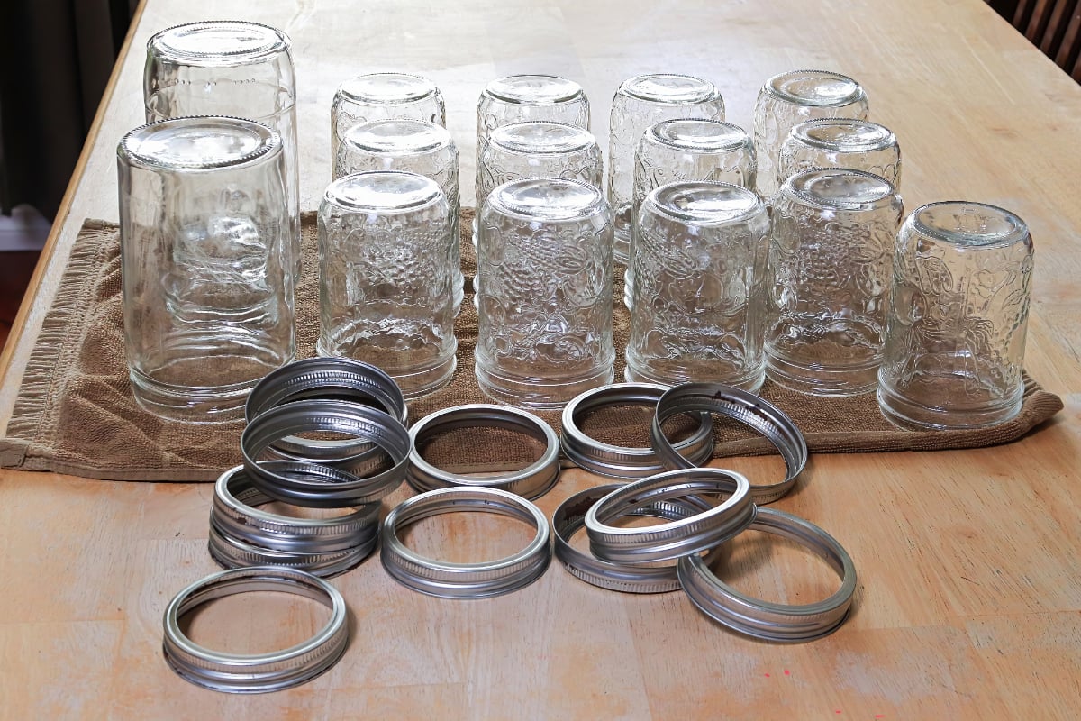 Antique Canning Jars: Identification & Value (Expert Guide)