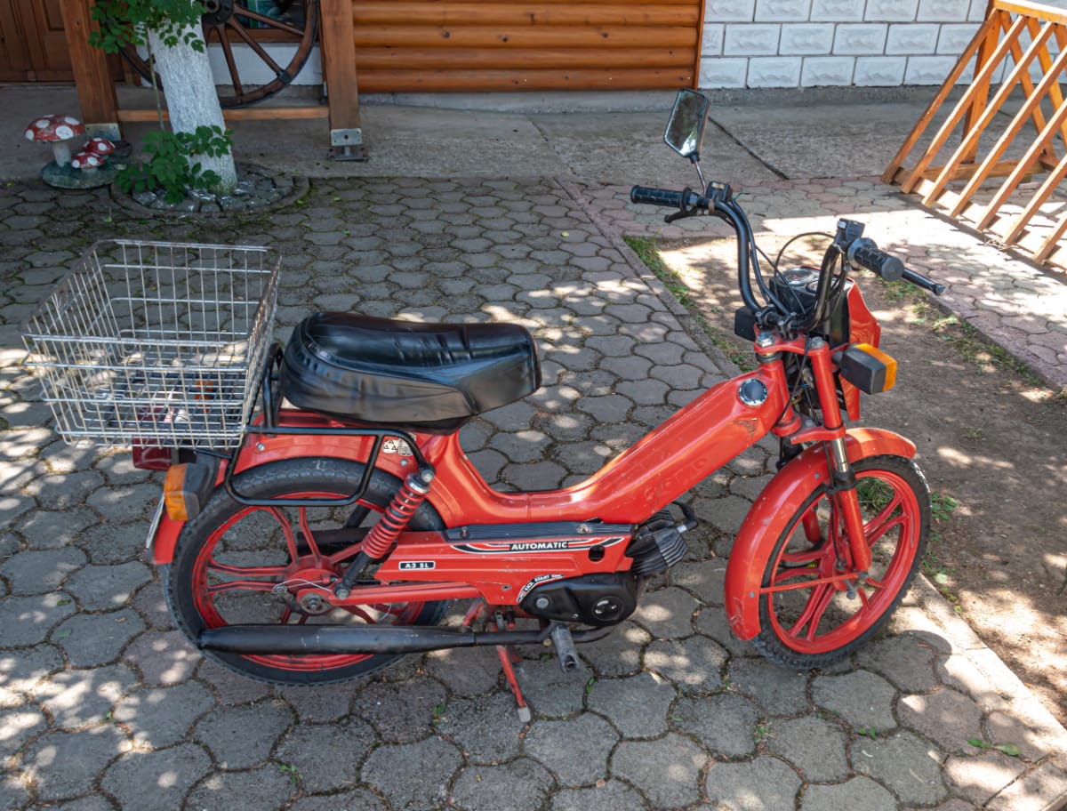 How to Identify & Value Vintage Mini Bikes? (Expert's Guide)