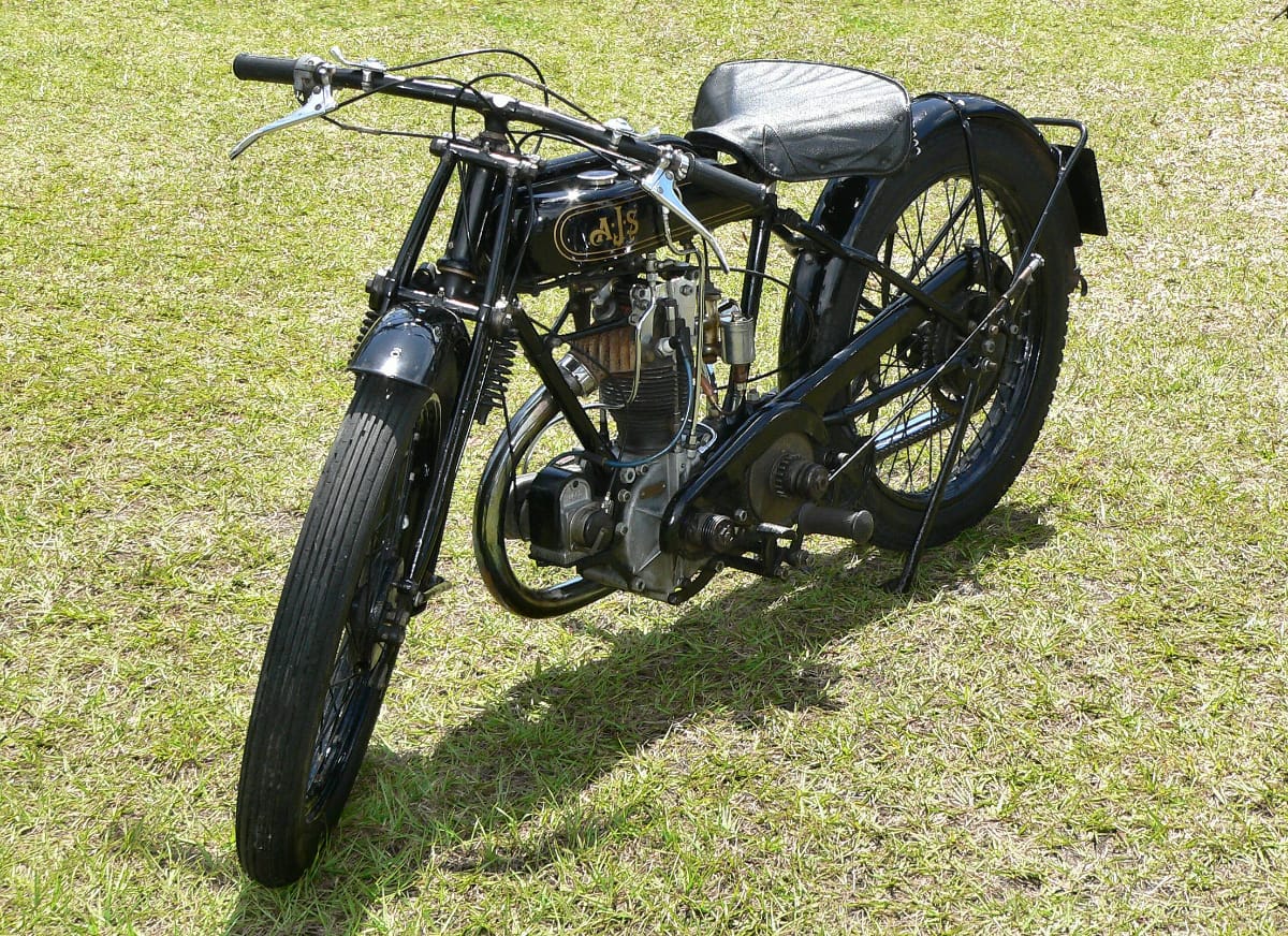 How to Identify & Value Vintage Mini Bikes? (Expert's Guide)