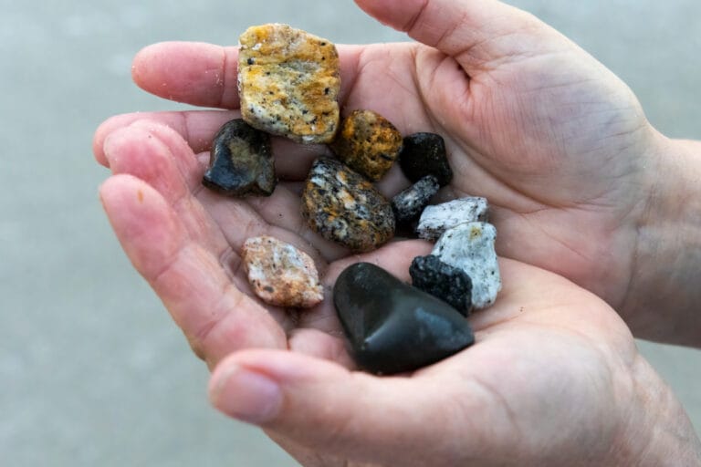 Valuable Beach Stones: Identification & Value Guide with Types