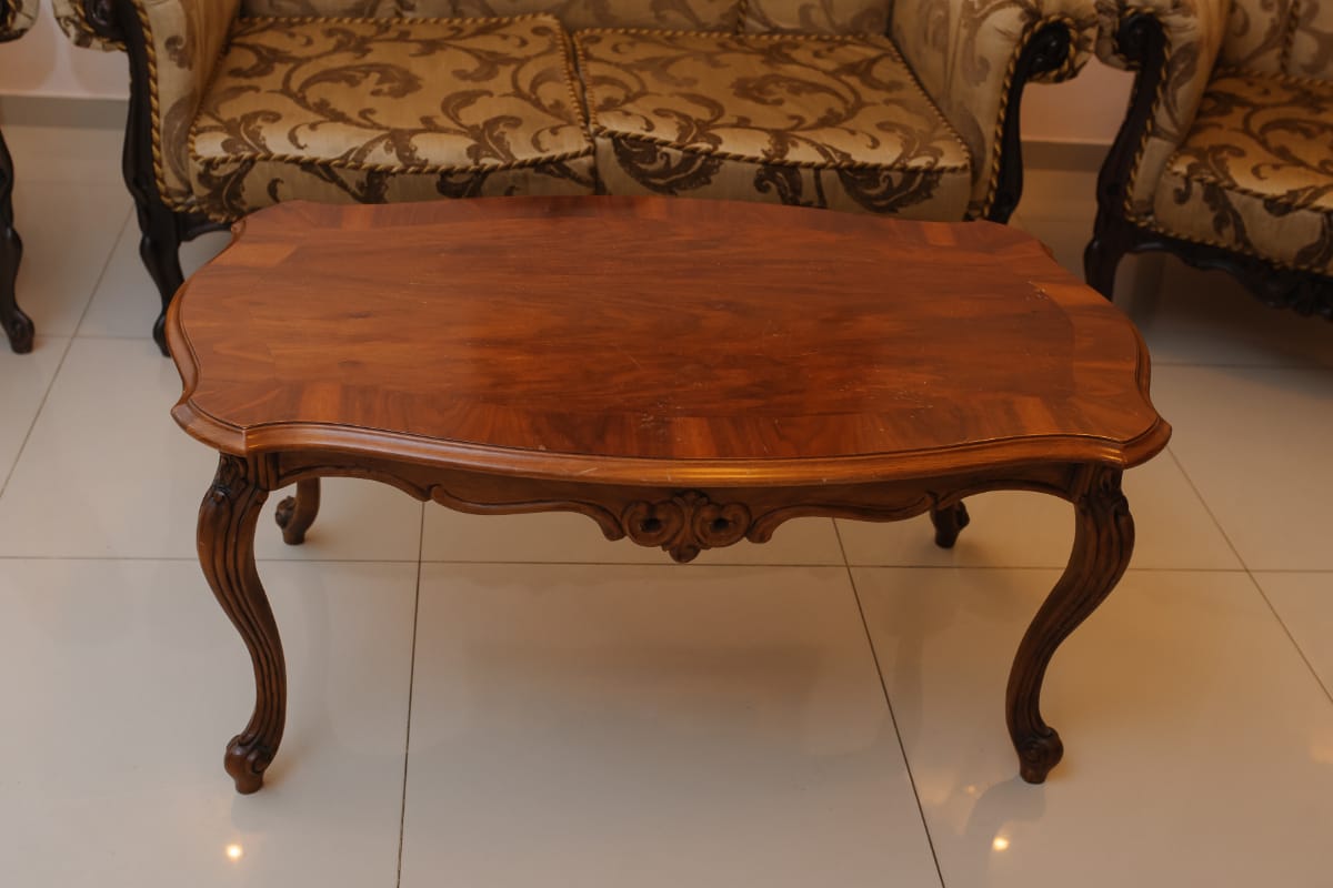 15 Antique Furniture Leg Styles: Identification & Value Guide