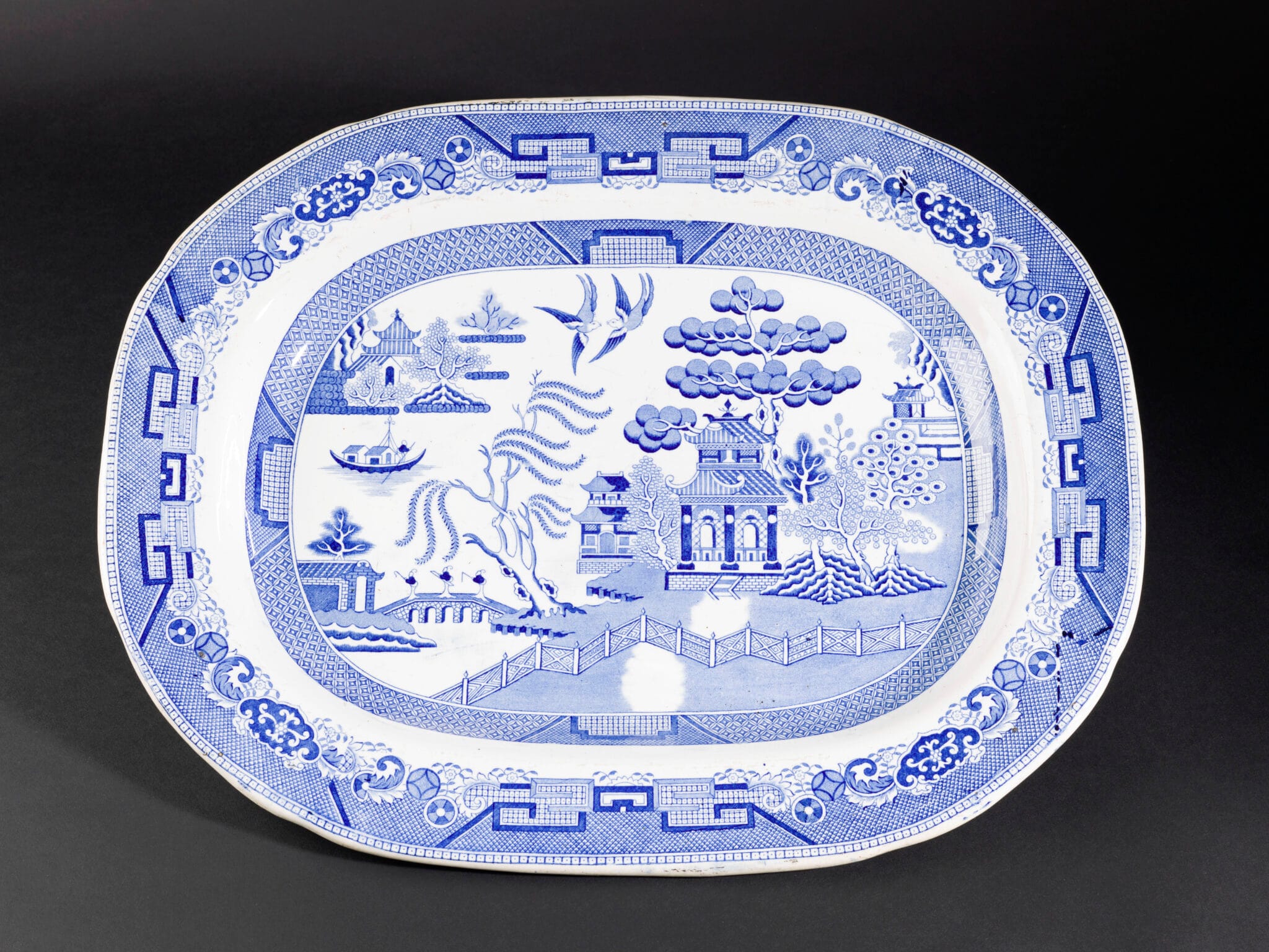 Vintage Blue Willow China Pattern: (Values & Rare Finds)