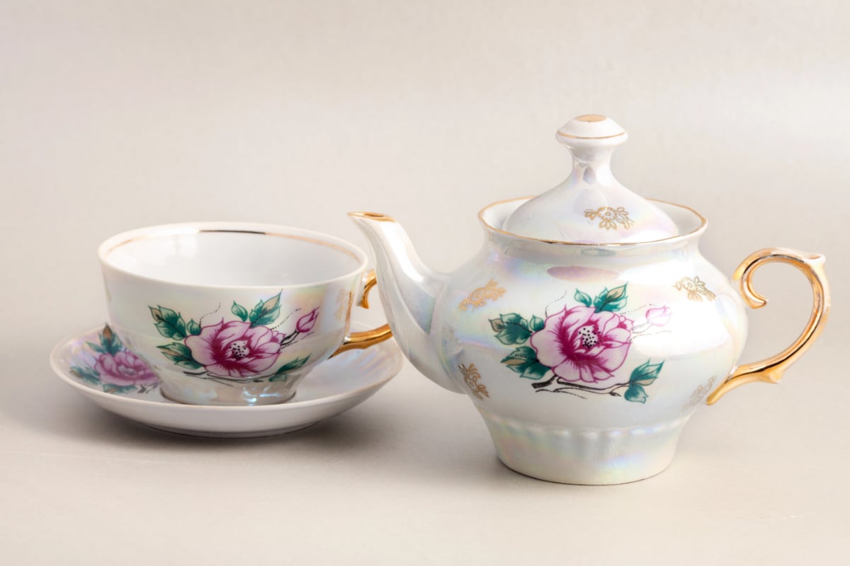 Valuable Royal Albert Tea Sets: Patterns, Marks & Current Values