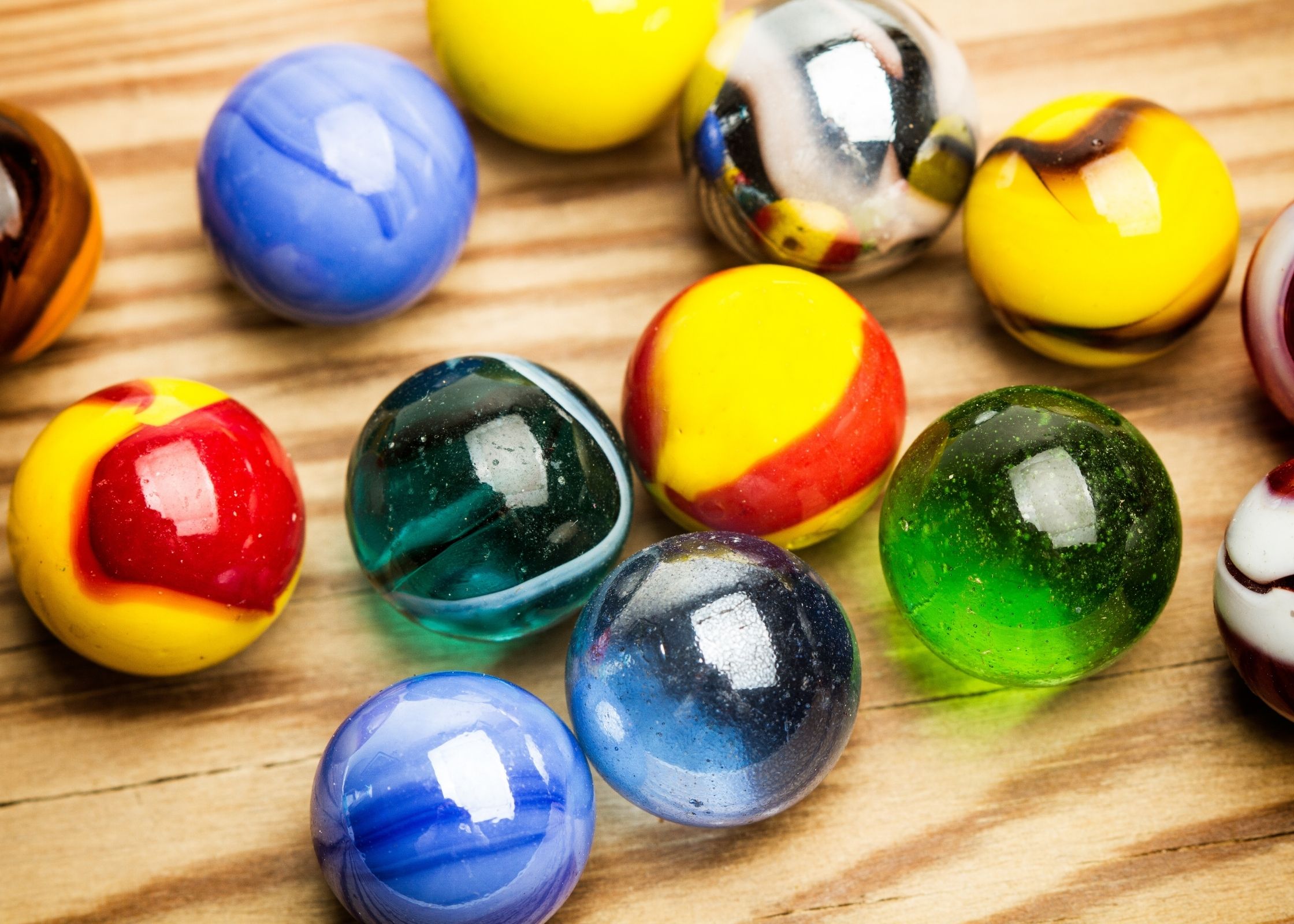 Vintage Glass Marbles: Rare Types, Colors & How to Identify Valuable Pieces